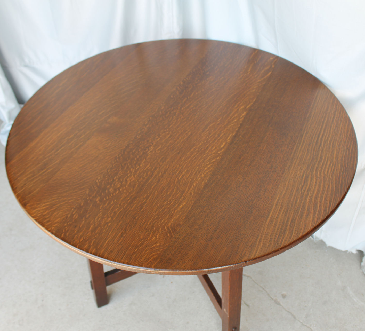 Bargain John's Antiques | Mission Oak Arts and Crafts Round Oak Lamp ...