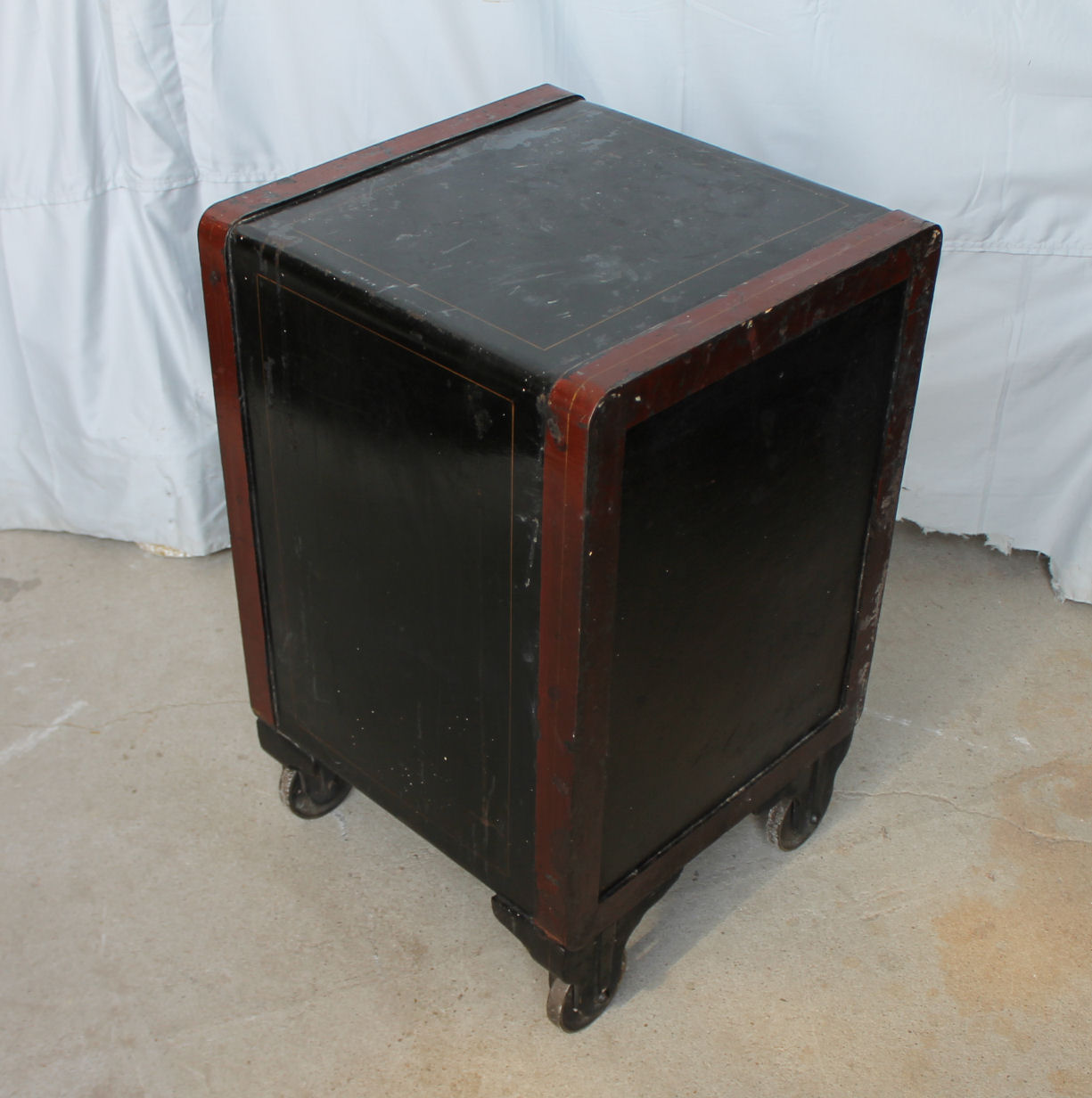 Bargain John's Antiques | Antique Victor Iron Safe & Lock - J.H. Bloom ...
