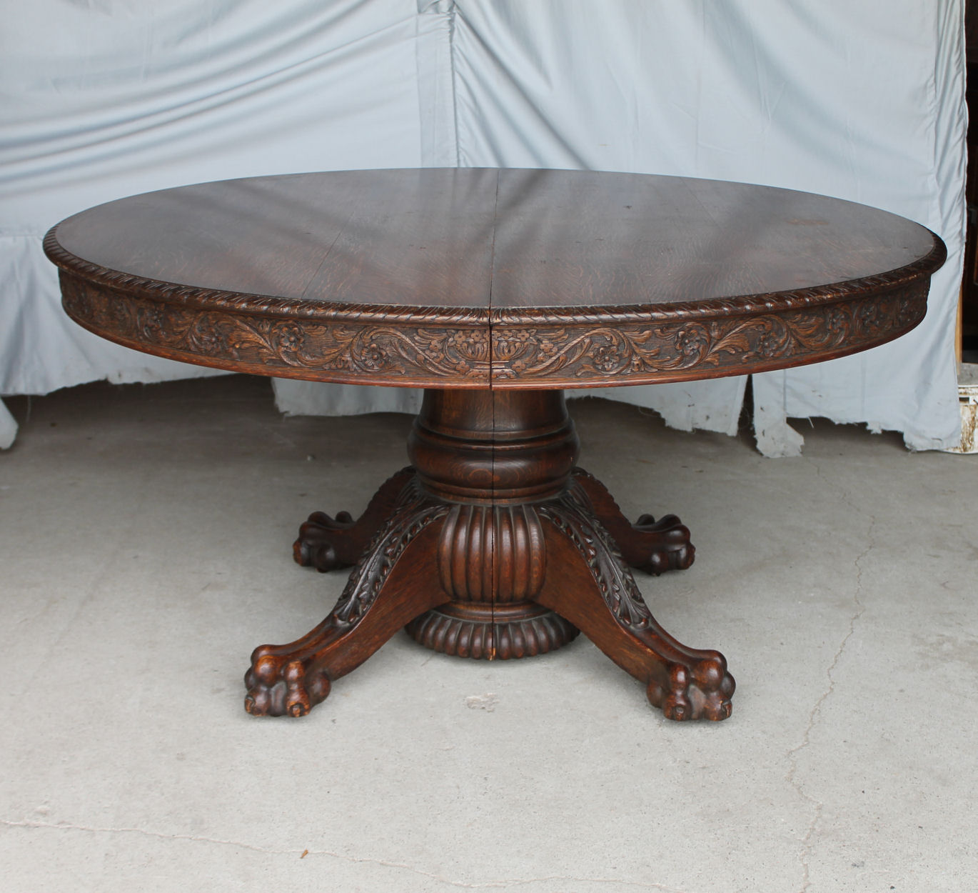 Bargain John's Antiques | Round Oak Dining Table - carved claw feet - 9 ...