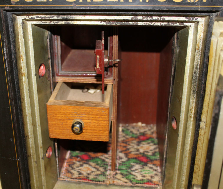 Bargain John's Antiques | Antique Victor Iron Safe - The Victor Safe ...