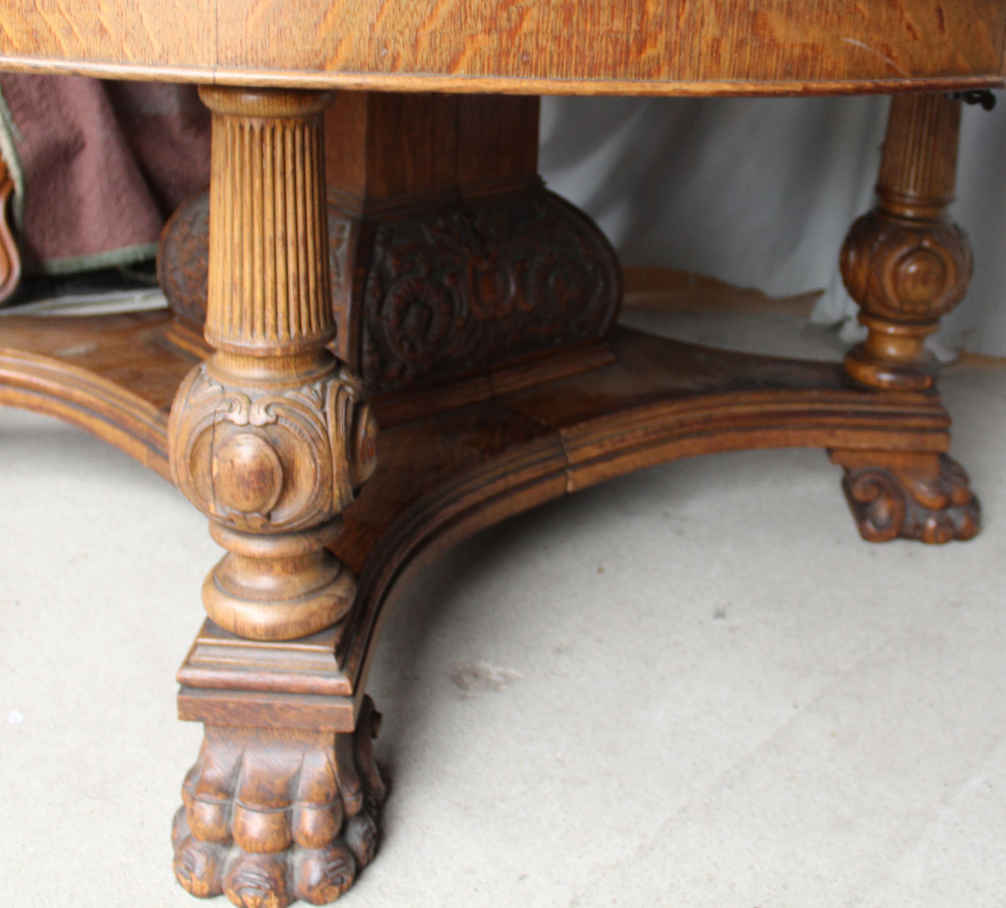 Bargain John's Antiques | Antique Round Oak Dining Table – with carved ...