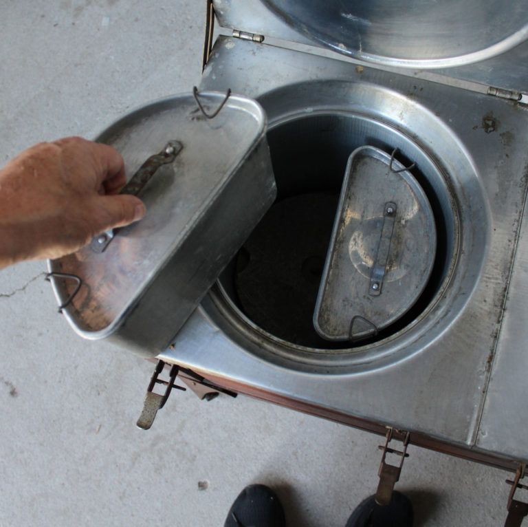 Bargain John's Antiques | Antique Oak Fireless Cooker has 2 stones and ...