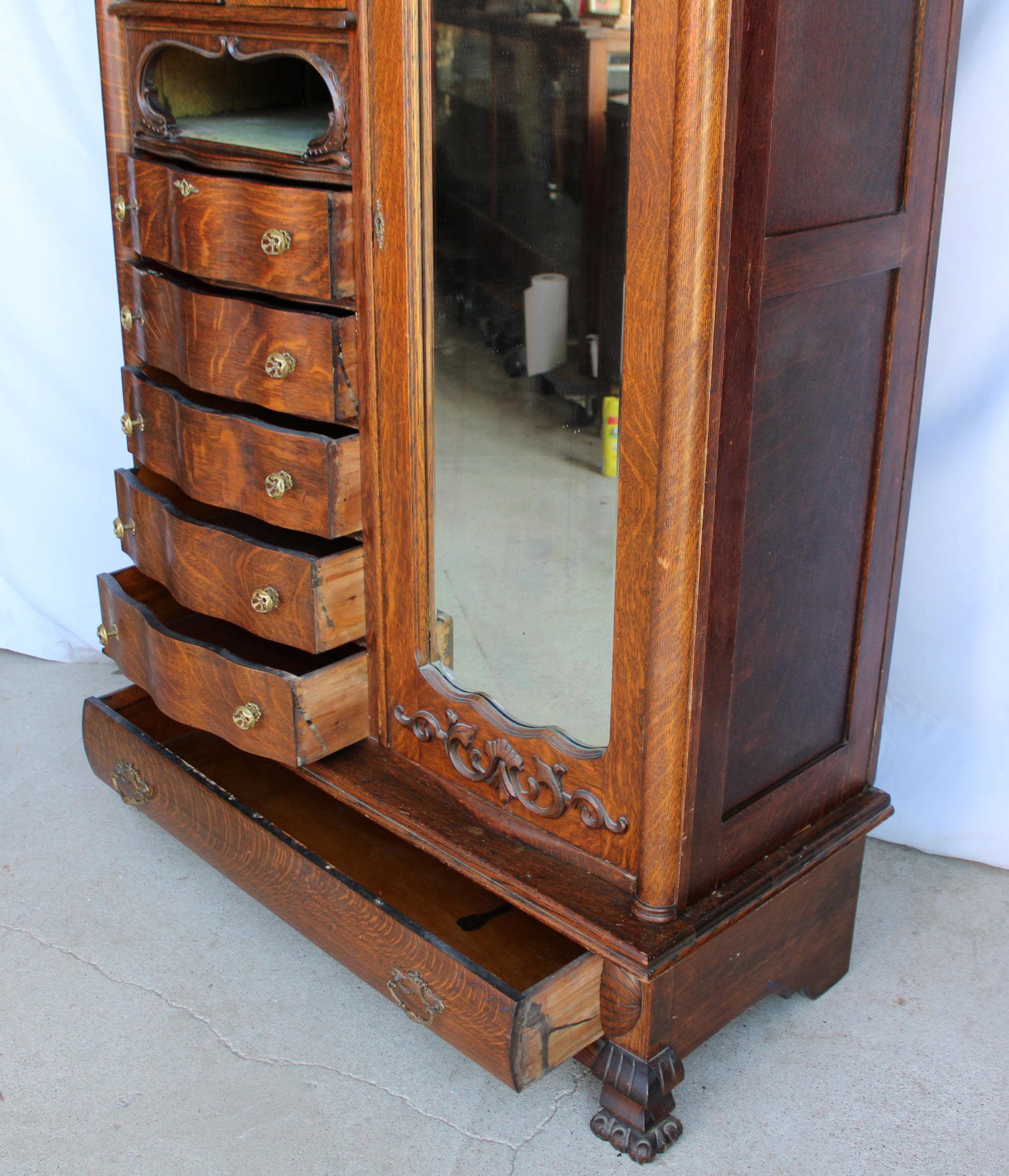 Bargain John's Antiques | Antique Quarter Sawn Oak Chifferobe ...