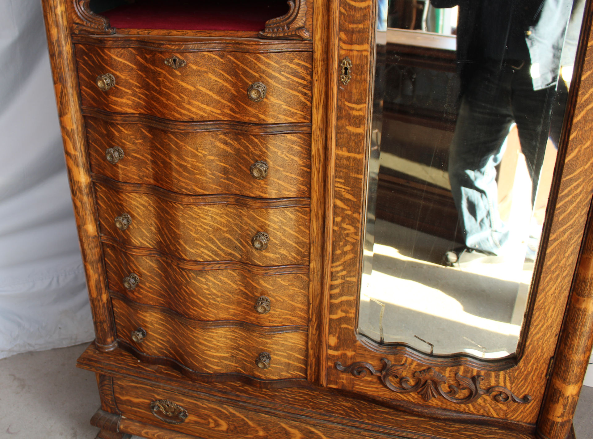 Bargain John's Antiques | Antique Quarter Sawn Oak Chifferobe ...