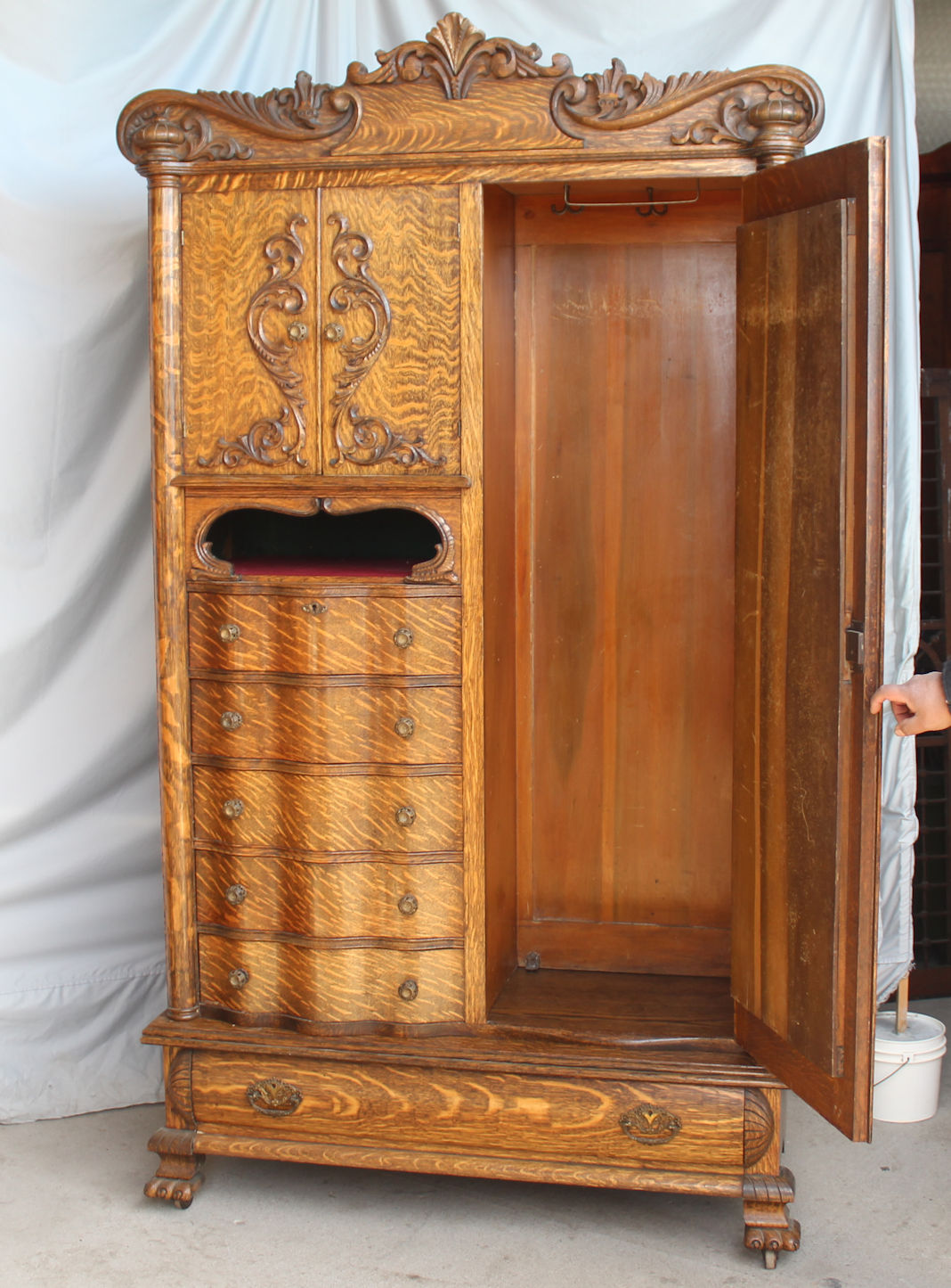Bargain John's Antiques | Antique Quarter Sawn Oak Chifferobe ...