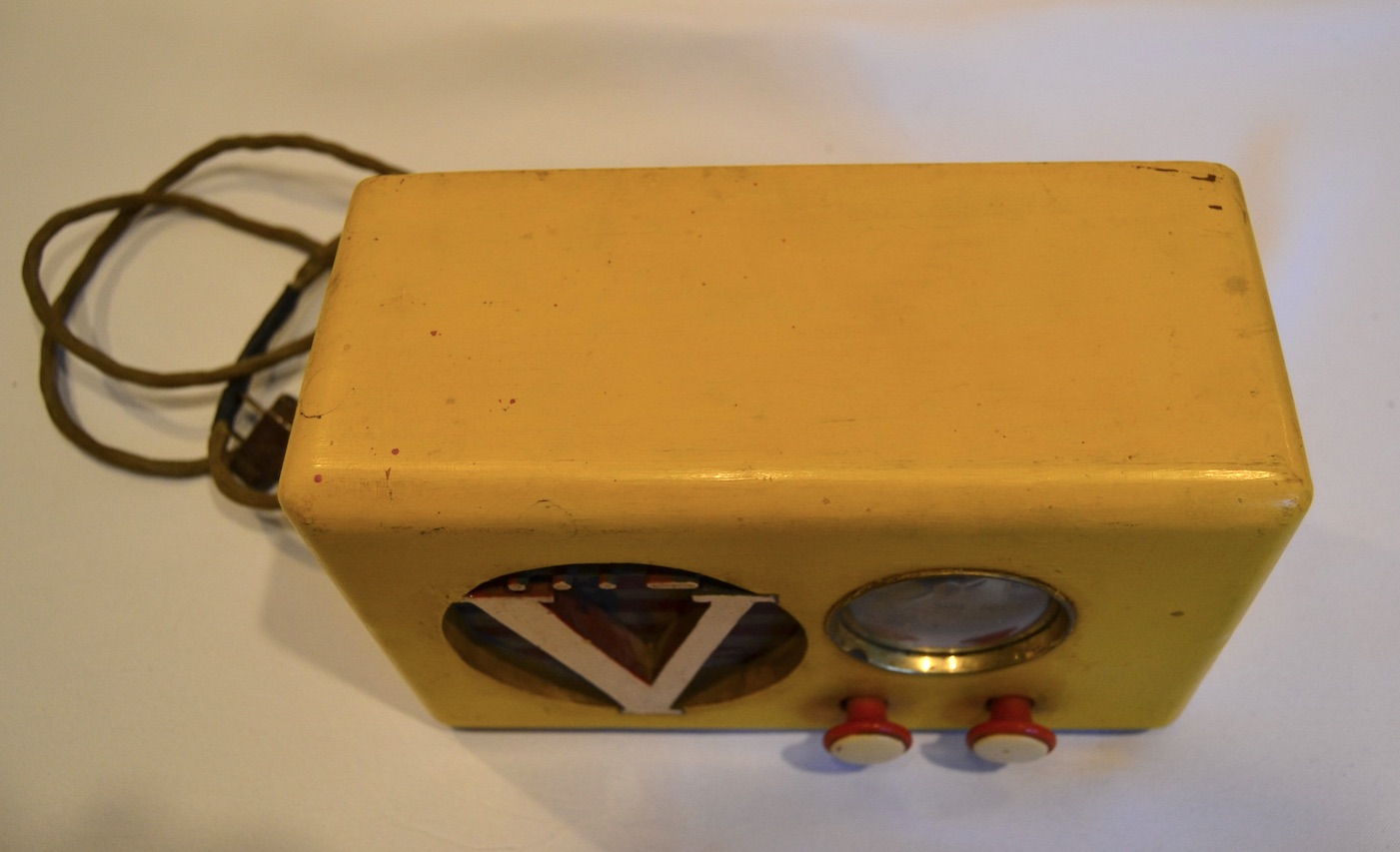 Bargain John's Antiques | Emerson Radio - Wooden Box - Patriotic ...