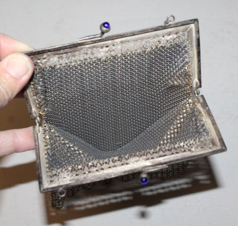 Bargain John's Antiques | Antique Victorian Mesh Purse - Mandalian Mfg ...