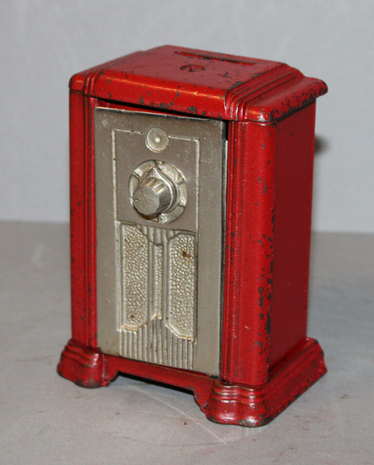 Bargain John's Antiques | Antique Cast Iron Radio With Combination Door ...