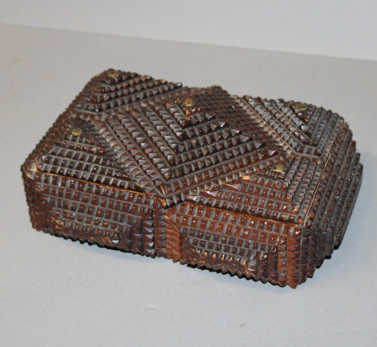 Bargain John's Antiques | Antique Folk Art Box – Primitive Tramp Art ...