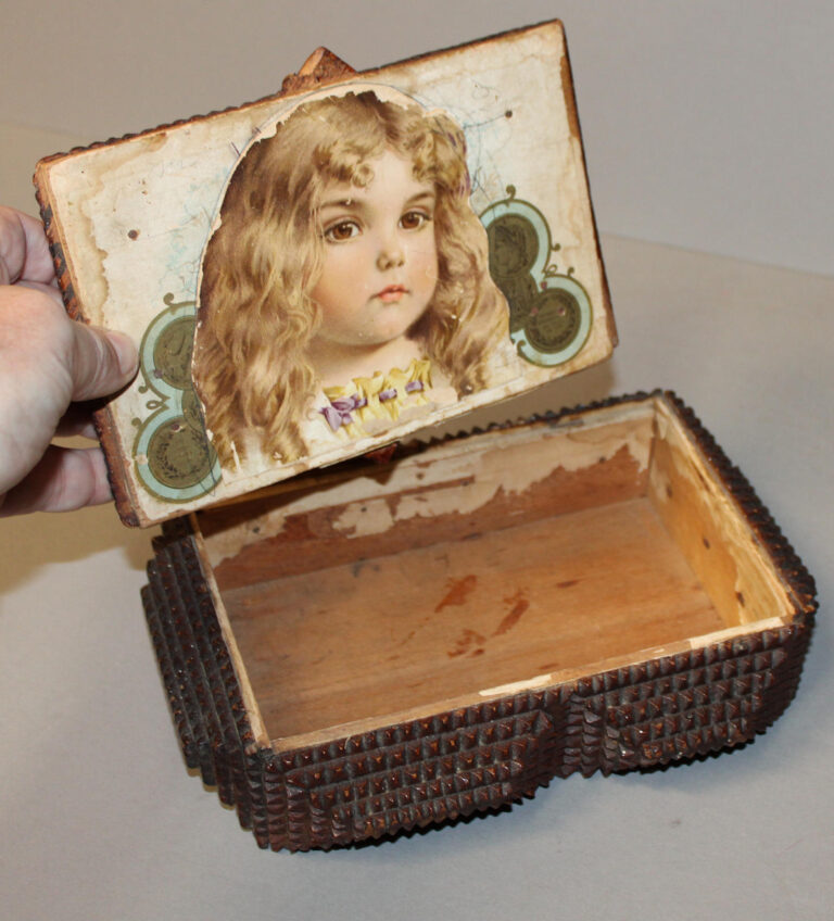 Bargain John's Antiques | Antique Folk Art Box – Primitive Tramp Art ...